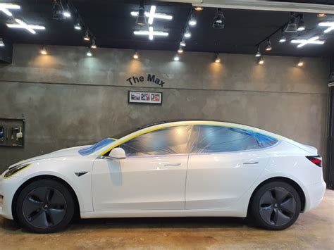 부산 테슬라 모델 3 광택유리막코팅 시공으로 보호막 만들기 네이버 블로그