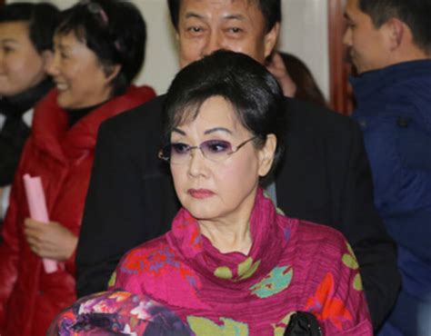 郁钧剑举办三碟两书发布会
