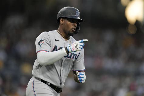 Jorge Soler And San Francisco Giants Finalize 42 Million 3 Year Contact