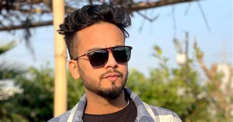New Video Elvish Yadav Shares His Side Of The Assault Controversy With
