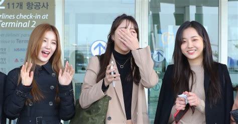 [포토]엘리스 소희 가린 혜성 미소폭발