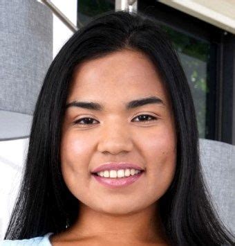 Summer Col Biography Wiki Age Height Career Photos More Glamour Modeling Summer Actresses