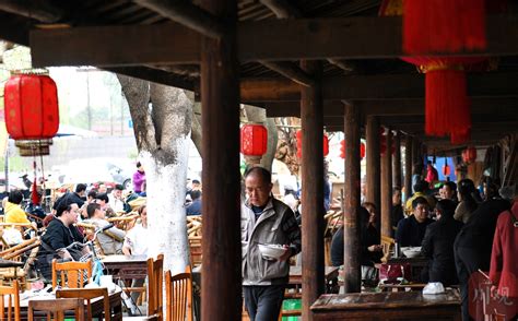 C视频丨成都双流彭镇老街浓浓烟火气 四川在线