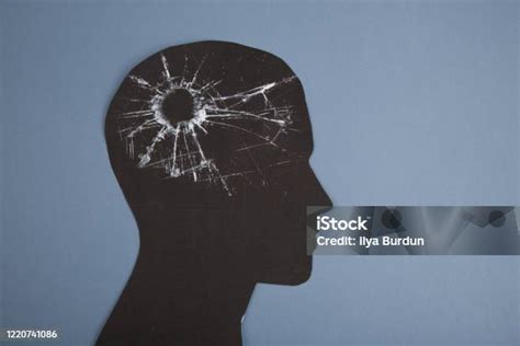 인간의 머리에 의해 제시 된 뇌 장애 기호 양식 종이 알츠하이머 병 치매 기억 상실 및 정신에 대한 창의적인 아이디어 0명에 대한 스톡 사진 및 기타 이미지 Istock