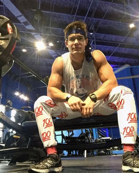 Huele A Testosterona On Tumblr Adam Cub