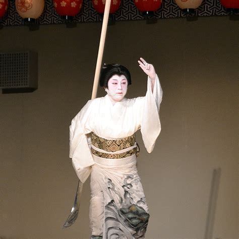 静と知盛東京新聞女流名家舞踊大会2013