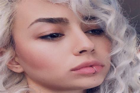 عکس‌های دایانا حکیمی در اینستاگراماز موی بلوند تا پیرسینگ بازیگر سریال