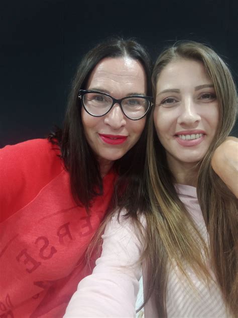 Весна Веизовић On Twitter Јуче на Васељенској гост ми је била Jelenamacic1 😁 Једва чекам да