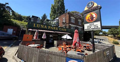 This Retro 1950s Diner In Washington Will Take You Back In Time