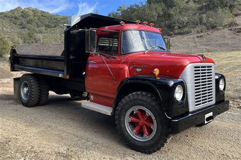 No Reserve 1970 International Harvester Loadstar 1600 Dump Truck