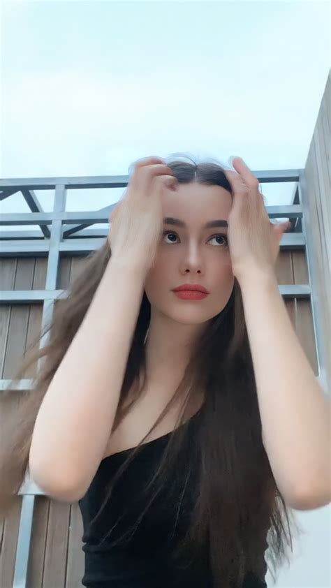 Dasha Taran Gadis Cantik Gadis Orang Cantik