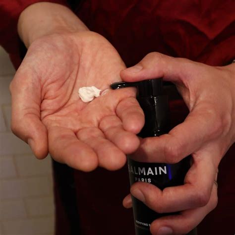 How To Properly Wash Your Hair For Men