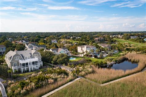 The Island Connection News From Freshfields Village Were One Week Away From Christmas And