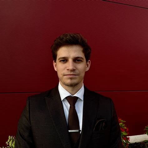 Best Tech Stack For Building A Simple Portfolio Website As A Mobile Developer