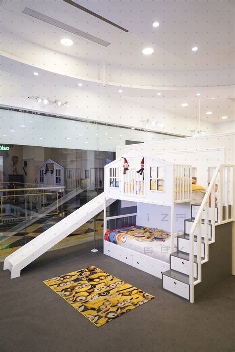 تخت دوطبقه کودک و نوجوان سرسره ای آیژک