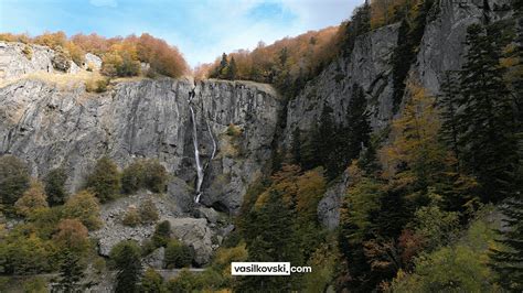 Очарователните водопади на път към Триглав