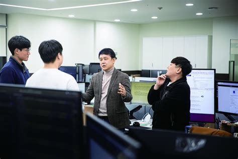 Hyper 인간을 모방한 딥러닝 시스템으로 배우고 성장하는 인공지능