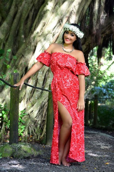 Pin By Debi Paul On Tahitian Dresses Polynesian Dress Tahitian Dress