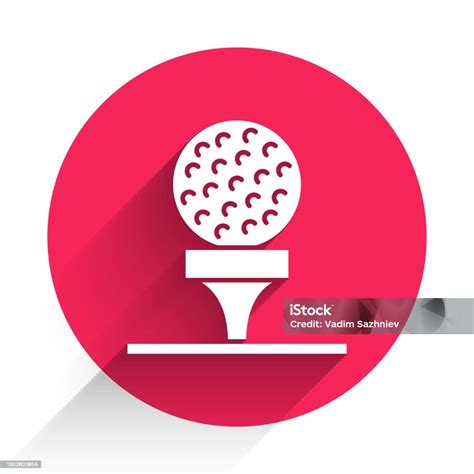 긴 그림자로 고립 된 티 아이콘에 흰색 골프 공 빨간색 원 버튼입니다 벡터 경쟁에 대한 스톡 벡터 아트 및 기타 이미지 경쟁 골 스포츠 장비 골프 Istock