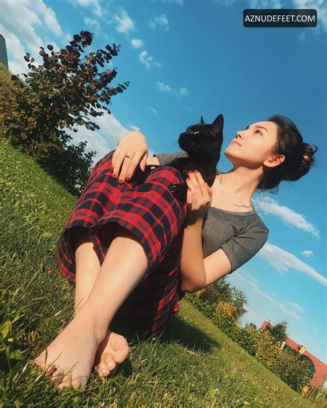 Maria Zhang Feet Aznudefeet