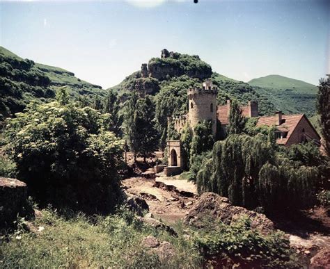 Фото Природный памятник «Замок Коварства и Любви 1963 1965 Ставропольский край г