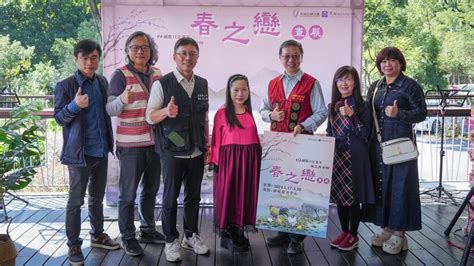 國際口足畫家楊恩典老師春之戀特展 新威遊客中心浪漫開展 屏東時報電子報