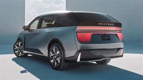 Foxtron รถมินิแวนไฟฟ้าใหม่ จากผู้ผลิต Iphone ของ Apple Autodeft ข่าวรถยนต์ รีวิวรถ รถใหม่ รถ