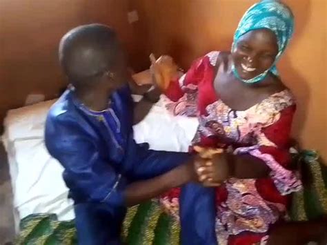 Mi Vecino Finalmente Ha Aceptado Mi Propuesta De Sexo Xchica Com