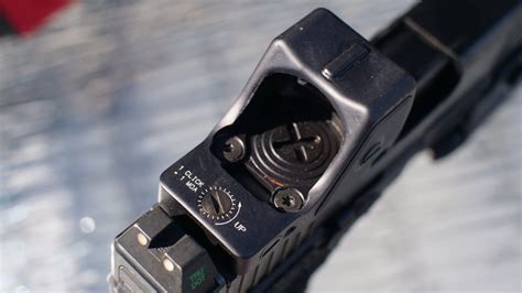 Brilliantly Upgraded The New Trijicon RMR HD And Enclosed RCR Reflex Sights