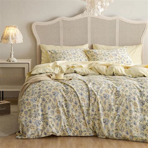 Wake In Cloud Queen Size Comforter Set 3 Piece Floral