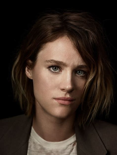 Mackenzie Davis The Girl Genius Of Halt And Catch Fire Mackenzie