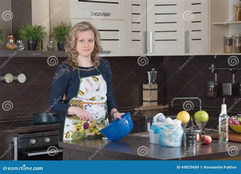 Preparing Apple Pie Stock Image Image Of Cooking Domestic 49829689