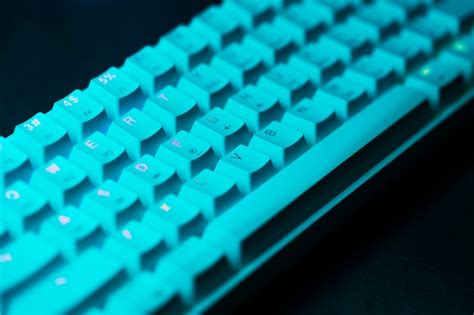 12 000 Electric Keyboard Scene Pictures