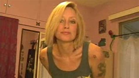 Liz Does Her Make Up For You Action Attraction W Liz Lightspeed Clips4sale