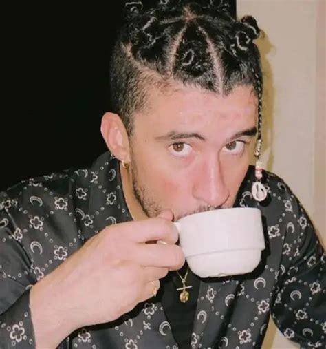 20 Iconic Bad Bunny Haircuts 2025 With Pictures Straightener Lab