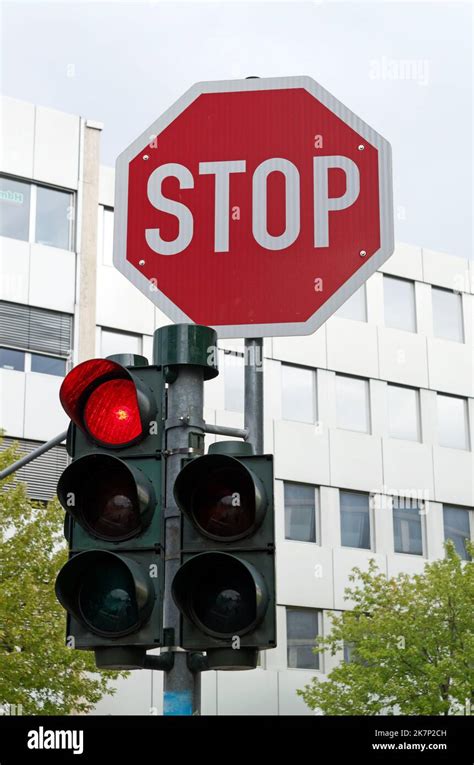 Symbol Image Stop End Danger Red Traffic Light On Red And Stop