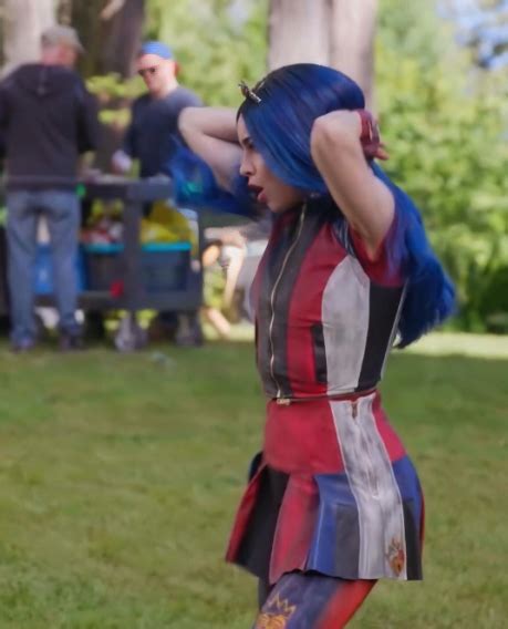 Descendants Descendants Gif Descendants Descendants Descendants Discover Share Gifs Artofit