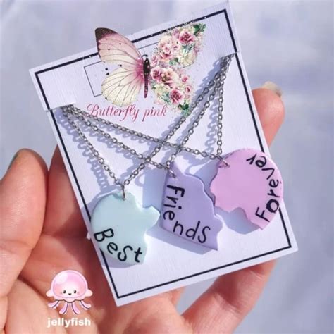 خرید و قیمت گردنبند ست دوستی قلبی رنگارنگ،ست دوستی دخترانه فانتزی،ست دوستی سه نفره از غرفه