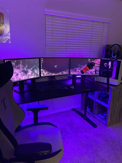 Amazing Gaming Triple Screen Setup