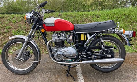 Triumph T140 custom loom with Tri-Spark ignition