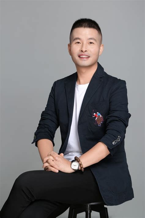 胡文斌 武汉大学计算机学院