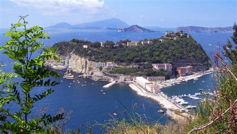 Visita Gratuita A Nisida Con La Festa Della Natura Lisola Apre In Via