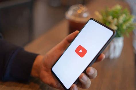 How To Make Captions Bigger On YouTube ITGeared