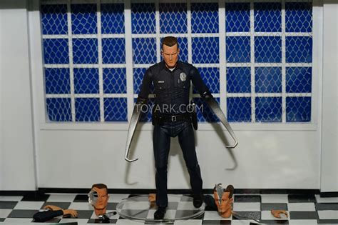 SDCC 2015 - NECA Terminator - The Toyark - News