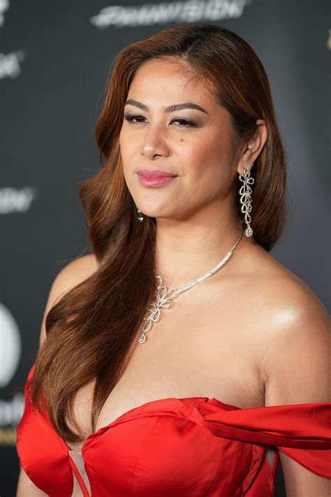 Valerie Concepcion Style Clothes Outfits And Fashion Celebmafia