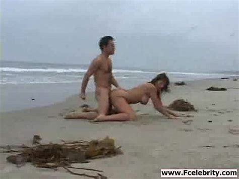 Sex In The Waves Xvideos Com