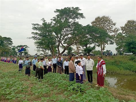 နိုင်ငံတော်ကောင်စီအဖွဲ့ဝင် မန်းငြိမ်းမောင်နှင့် ဧရာဝတီတိုင်းဒေသကြီးဝန်ကြီးချုပ်နှင့်အဖွဲ့သည် ပန