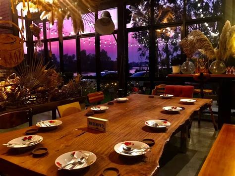 11 ร้านอาหารอัมพวา 2567 ริมน้ำ อิ่มอร่อย ใกล้กรุงเทพฯ