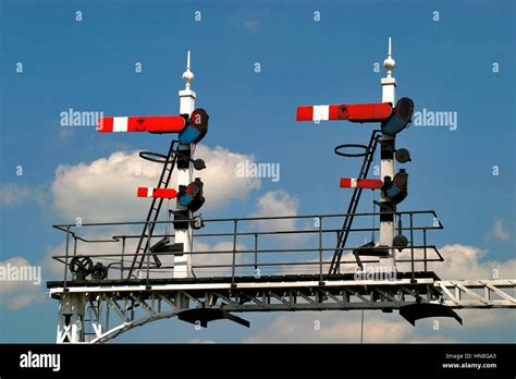 How Does A Semaphore Signal Work At Samantha Sternberg Blog