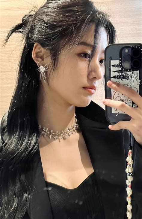 Pin On 卢昱晓 Lu Yu Xiao Lư Dục Hiểu Chinese Actress Girl Aesthetic Girl